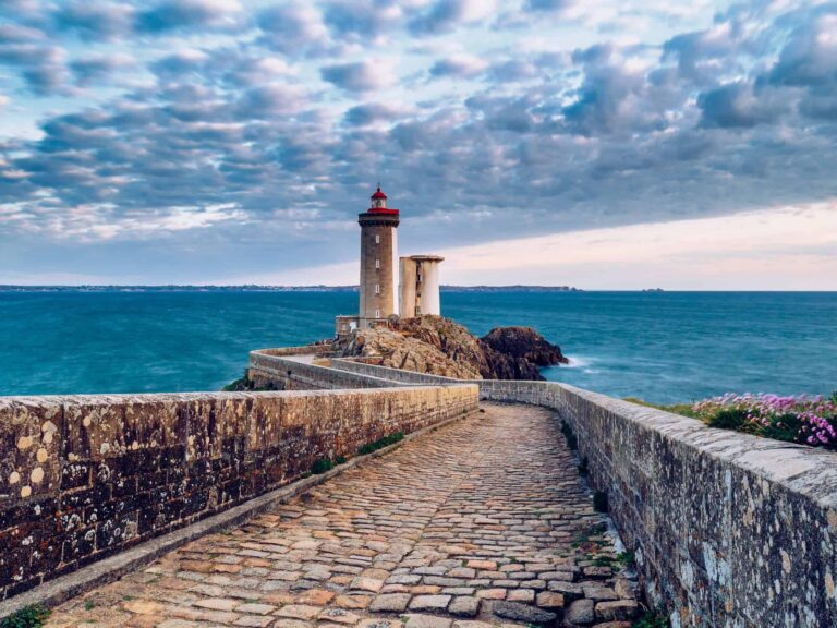 Les Phares en Bretagne : patrimoine du littoral breton
